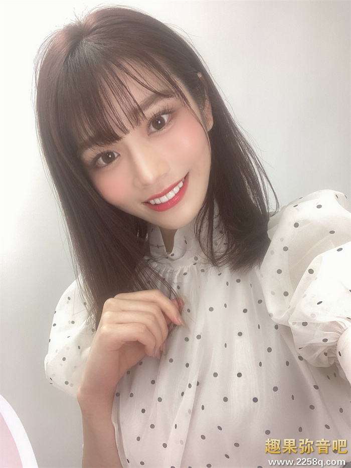 河北彩花作品[SSIS-413]和她同居24小时，你会做什么？_葵司番号